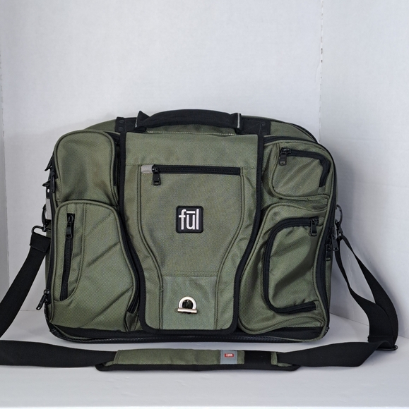 Ful | Bags | Ful Padded Laptop Messenger Bag Carry On With Shoulder ...